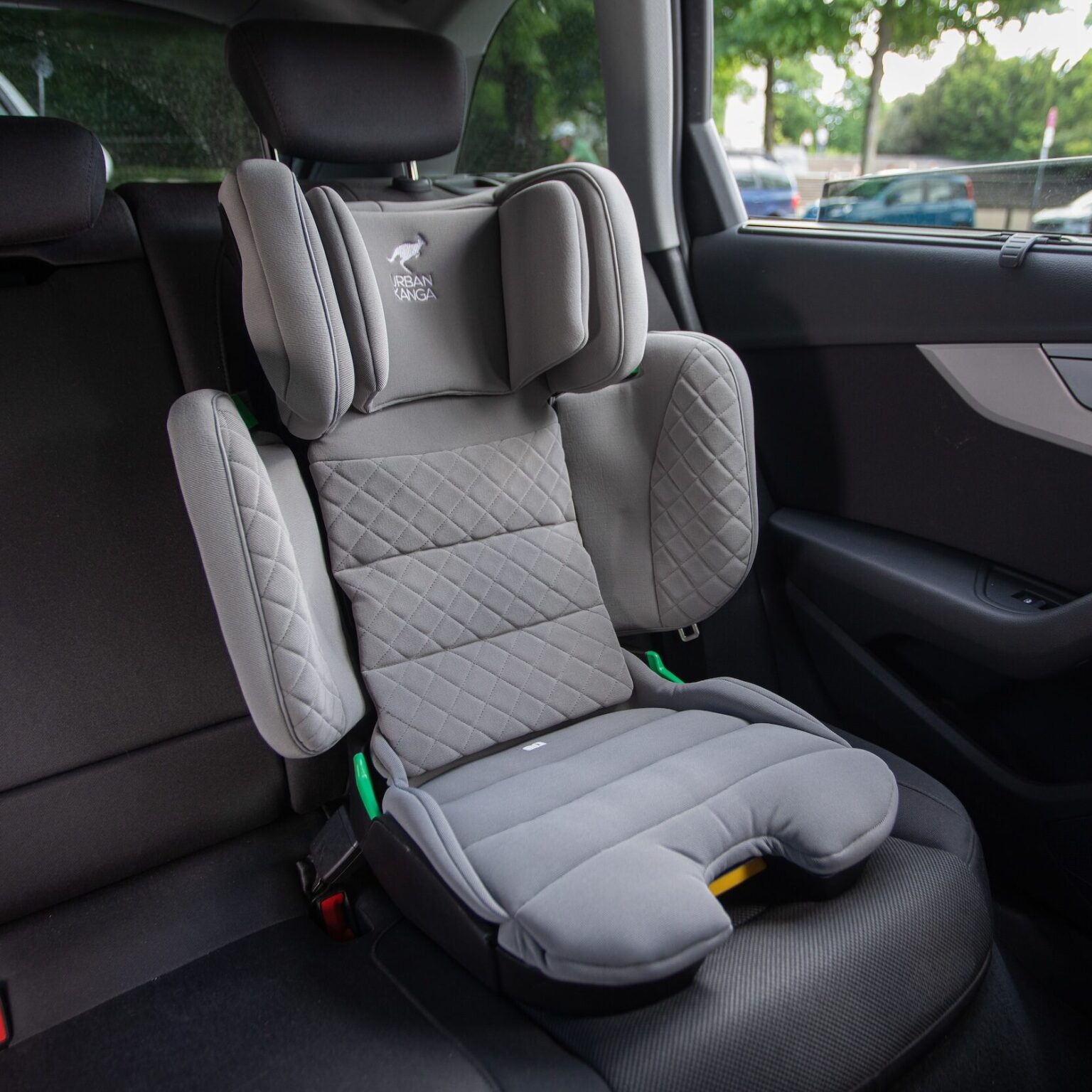 Portable and Foldable Travel i-Size Car Seat - Urban Kanga
